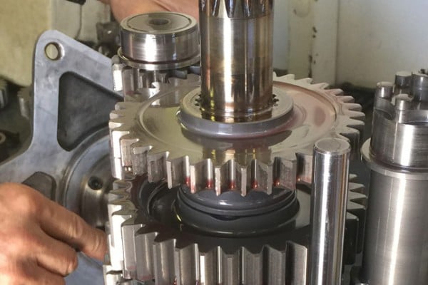 Tech Nugget: How a Dog Engagement Gearbox Works | High Performance Academy