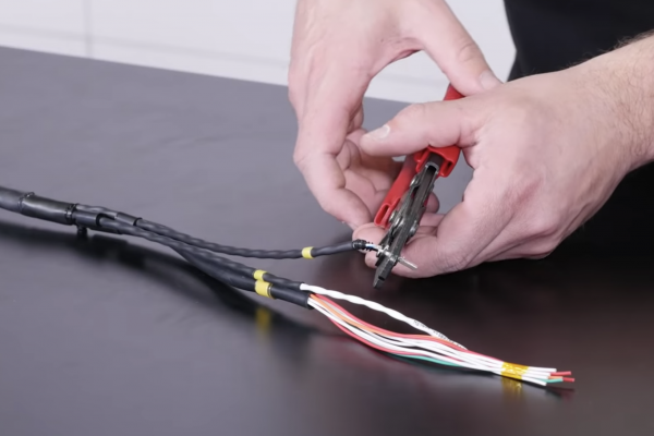 How To Crimp | Professional Terminal Crimping [FREE LESSON] | High ...